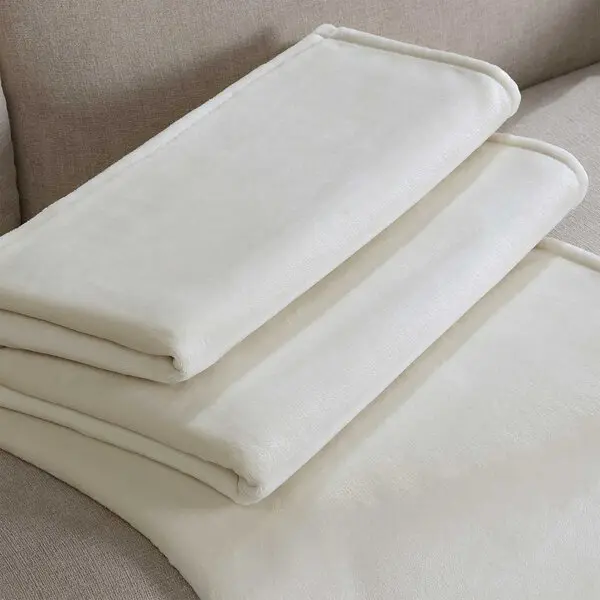 Calvin Klein Core Plush Solid Bed Blanket - Ivory