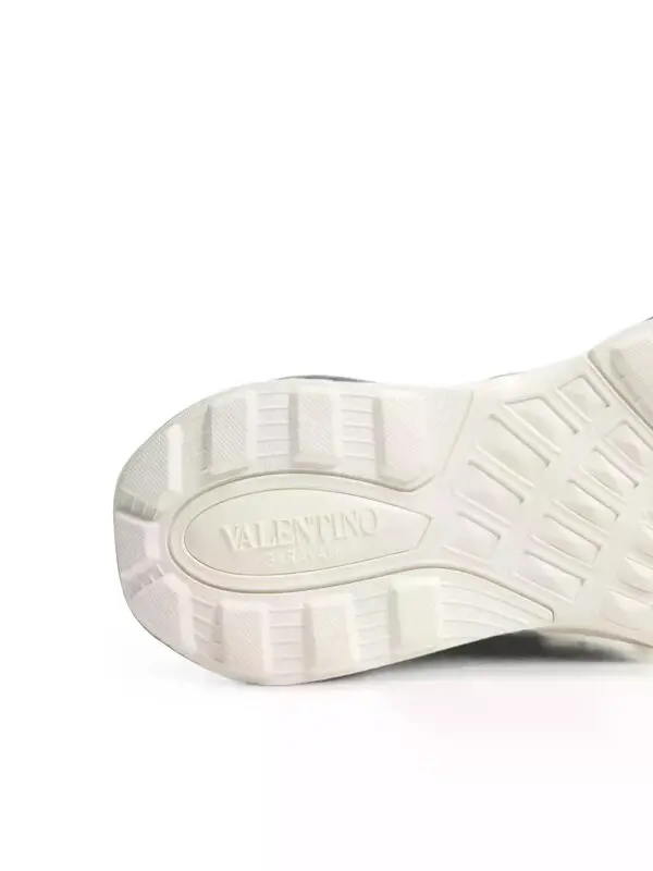 Valentino Garavani True Act Low-top Trainer