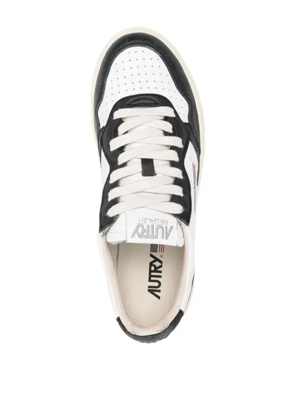 AUTRY Logo-patch Leather Sneakers