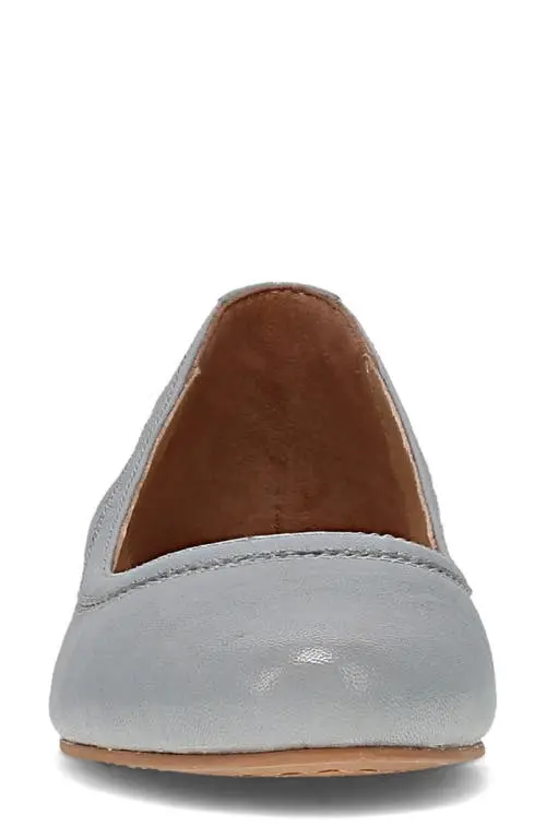 THE FRYE COMPANY Carson Ballet Flat - Sky