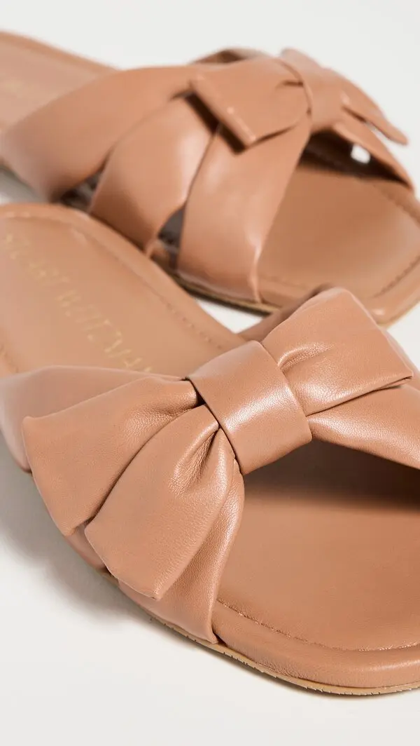 STUART WEITZMAN Sofia Slides