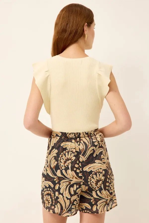MARIE OLIVER Rory Ribbed Top - Macadamia