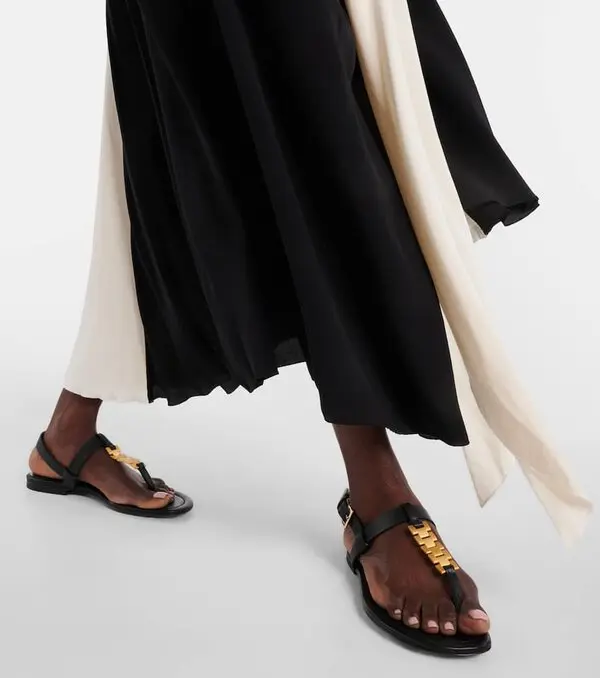 Victoria Beckham Leather Thong Sandals
