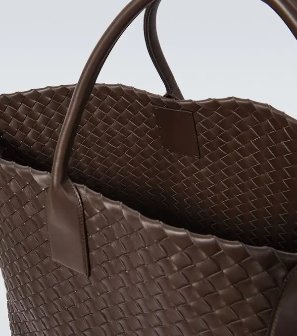 Bottega Veneta Cabat Maxi Intrecciato Leather Tote - Brown