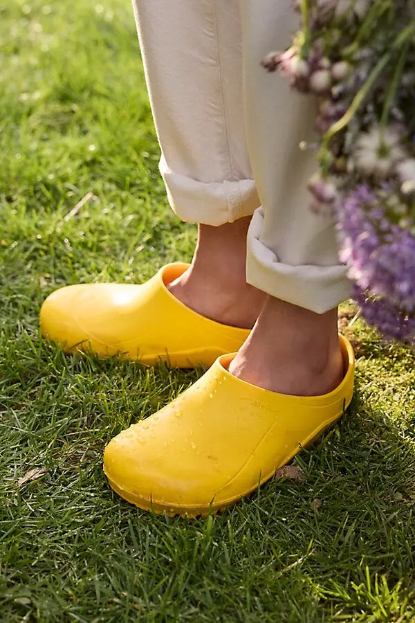 TERRAIN Nora Garden Clogs - Yellow