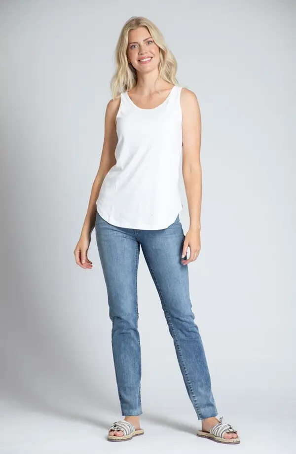 APNY Perfect Fit Scoop Neck Tank - White