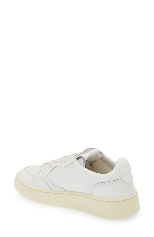 AUTRY Medalist Low Sneaker - Wht/wht