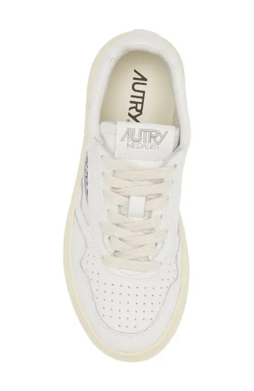 AUTRY Medalist Low Sneaker - Wht/wht