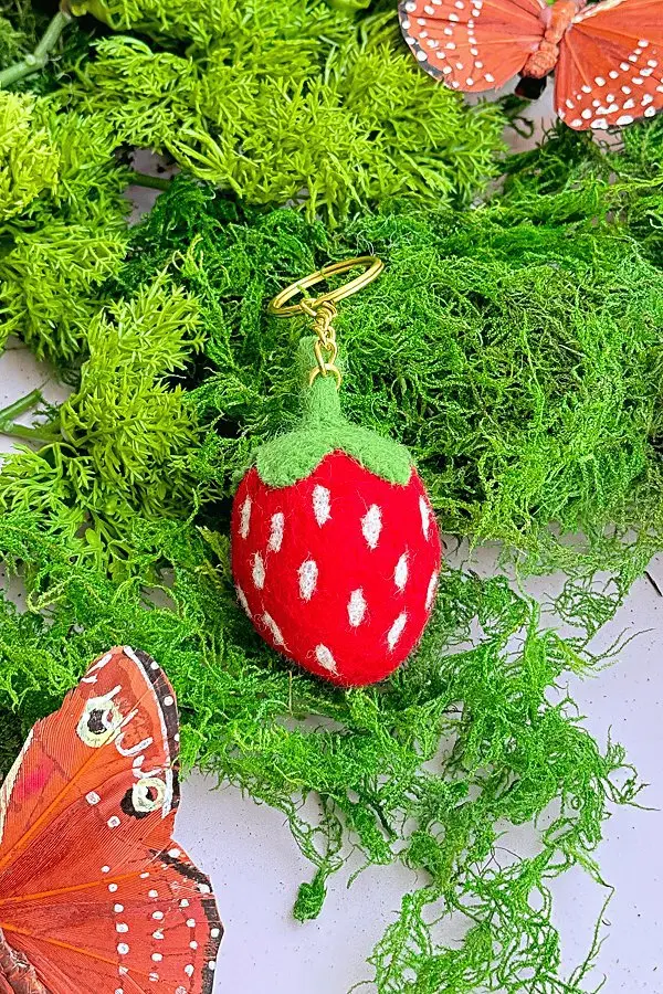 GOLDEN HOUR DESIGNS Felt Strawberry Keychain