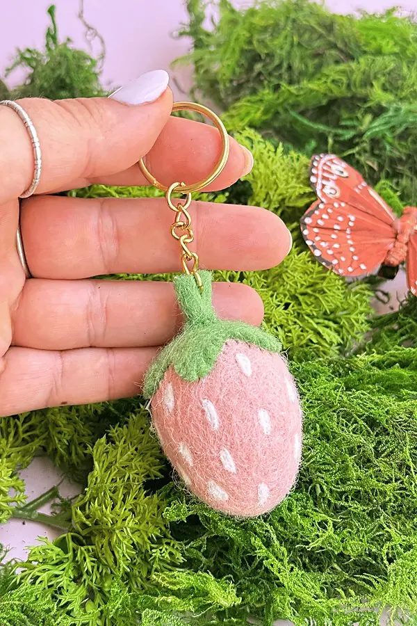 GOLDEN HOUR DESIGNS Felt Strawberry Keychain