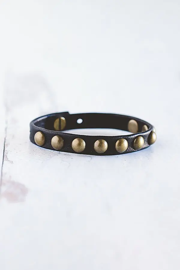 GIVING BRACELETS Antique Brass Dotty Bracelet - Black