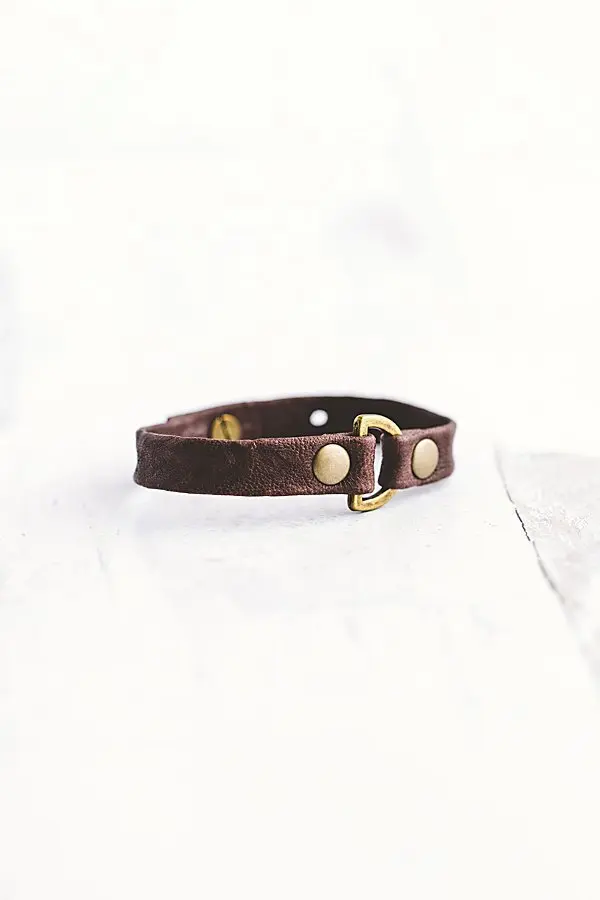 GIVING BRACELETS Do Good Leather Bracelet - Chocolate Brown