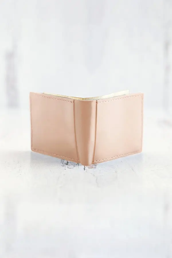 GIVING BRACELETS Leather Bifold Desert Wallet - Natural