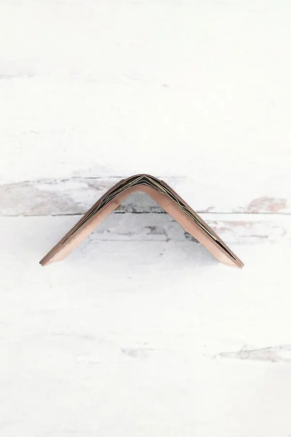 GIVING BRACELETS Leather Bifold Desert Wallet - Natural