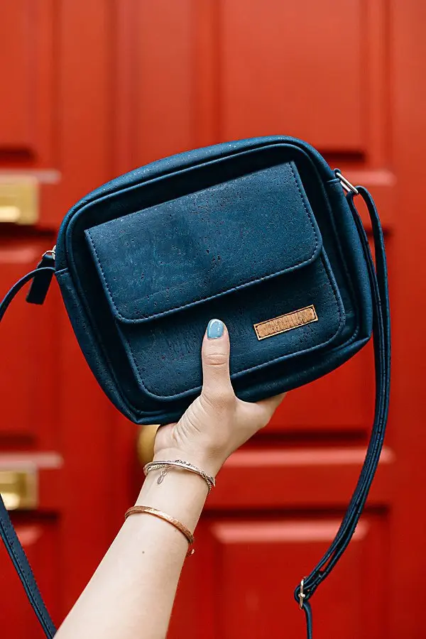 TIRADIA CORK On The Go Crossbody Bag - Navy Blue