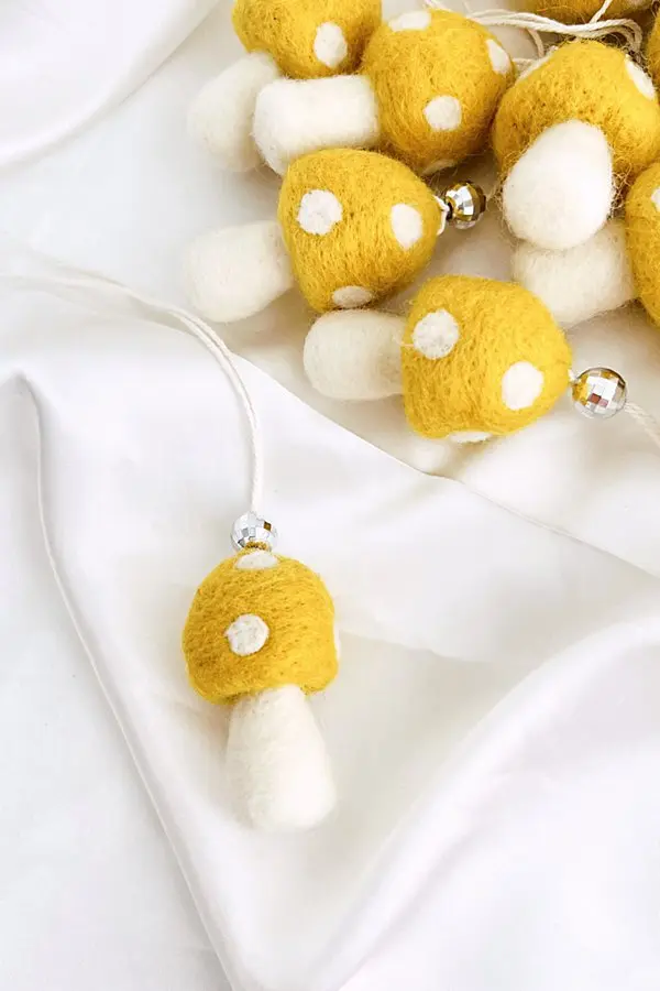 GOLDEN HOUR DESIGNS Golden Hour Design Felt Mushroom Ornament Set - Yellow