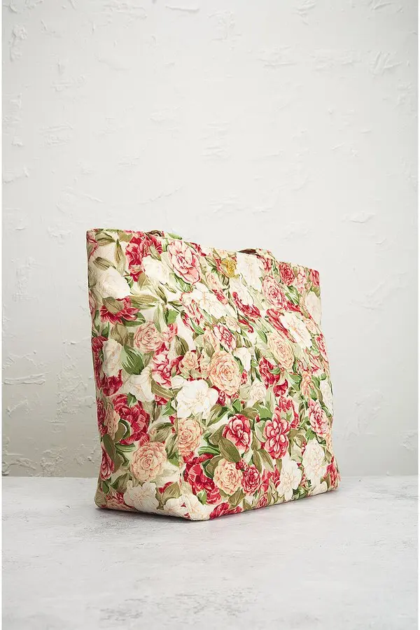 Chanel Cc Flower Mark Tote Bag