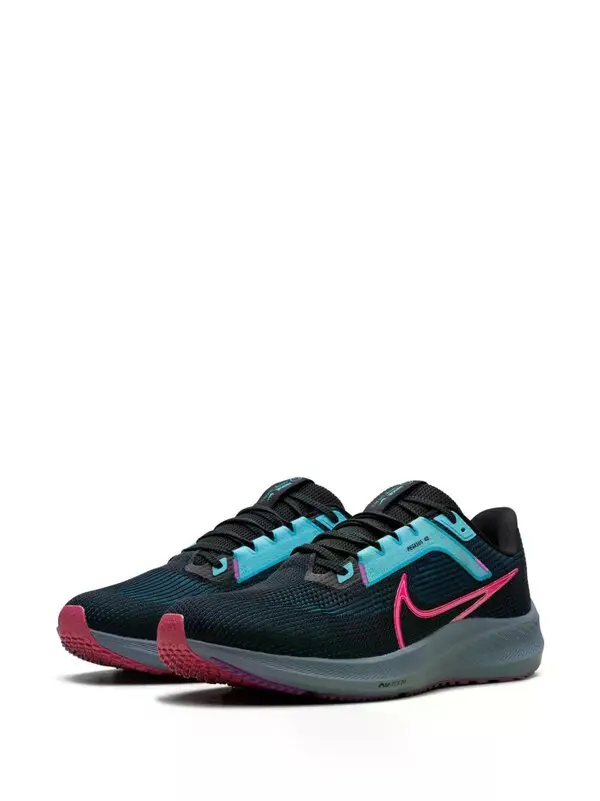 Nike Air Zoom Pegasus 40 Sneakers