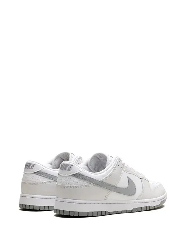Nike Dunk Low Retro Sneakers - White