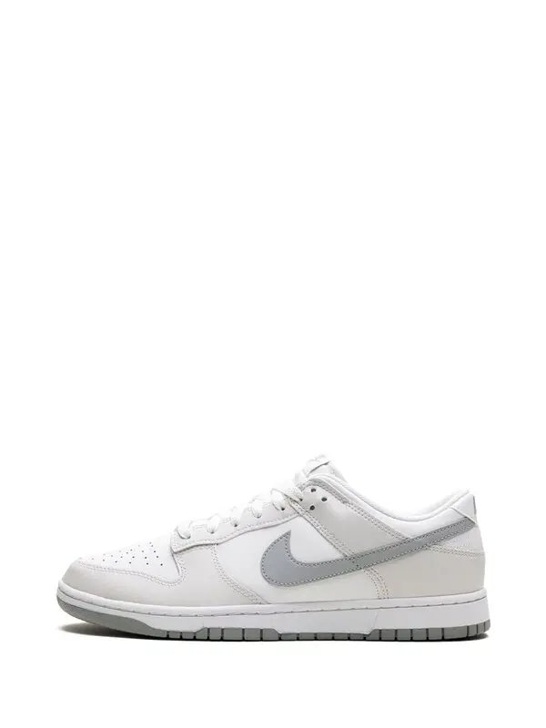 Nike Dunk Low Retro Sneakers - White