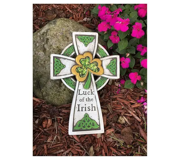 SANTA'S WORKSHOP 11.2' Cement Irish Cross