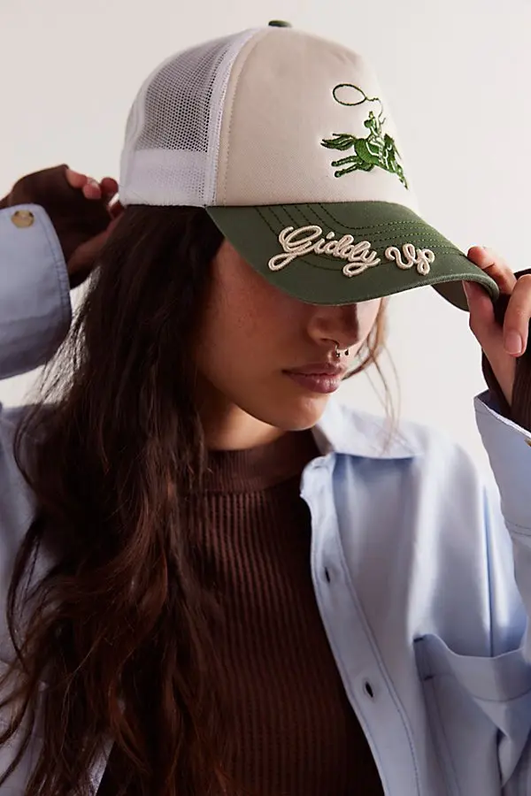 UNDERSTATED LEATHER Giddy Up Trucker Cap - Cream/green