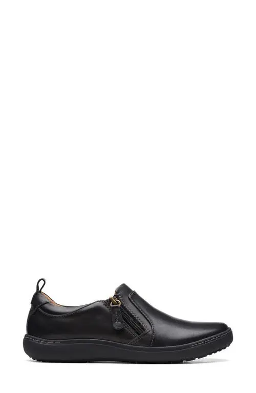 Clarks Nalle Lilac Slip-on Sneaker - Black Leather