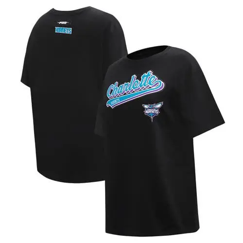 PRO STANDARD Charlotte Hornets Script Boyfriend T-shirt