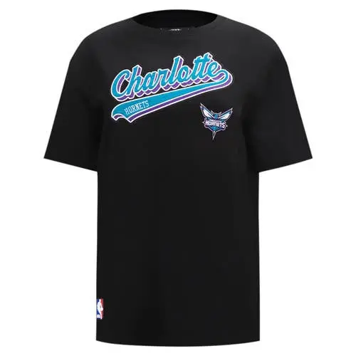 PRO STANDARD Charlotte Hornets Script Boyfriend T-shirt