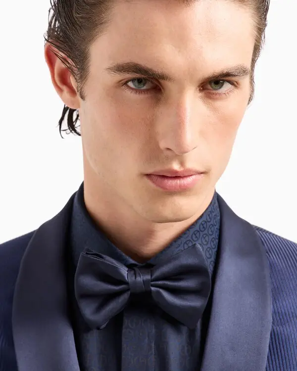 Giorgio Armani Large Silk-blend Bow Tie - Blue