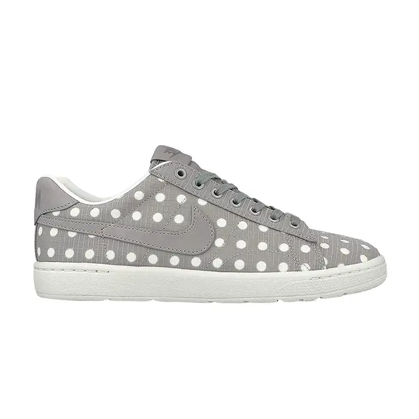 Nike Tennis Classic Ultra Premium