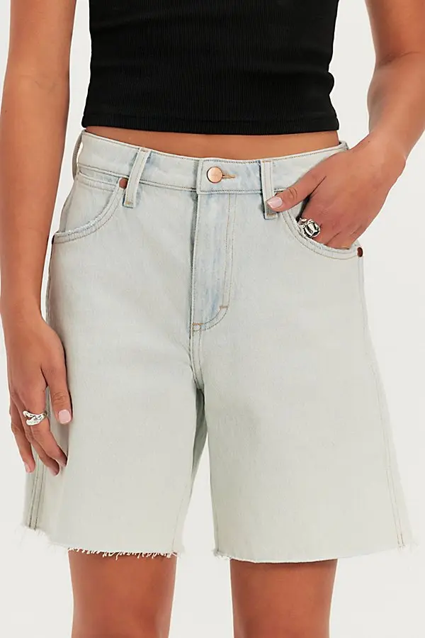 Wrangler High-rise Frayed Hem Denim Shorts - Sugar