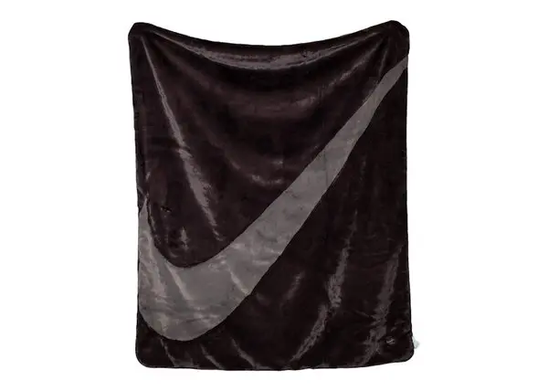 Nike Swoosh Faux Fur Blanket - Velvet Brown/cave Stone