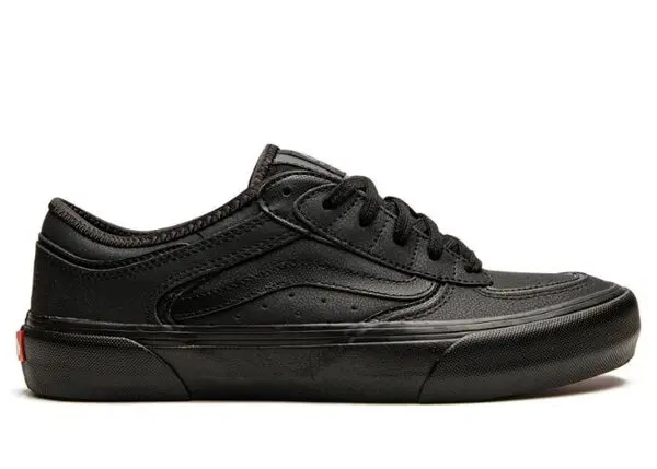 VANS Rowley Triple Sneakers - Black/black/black