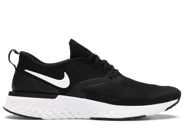 Nike Odyssey React 2 Flyknit Sneakers - Black/white
