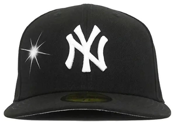 AY EL AY EN New York Yankees Fitted Cap - Black