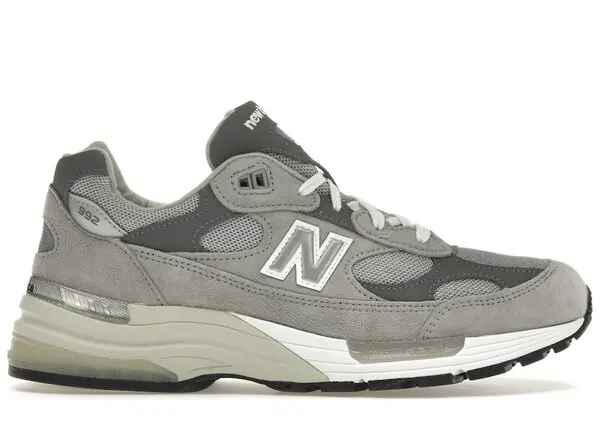 NEW BALANCE 992in Sneakers - Grey/silver