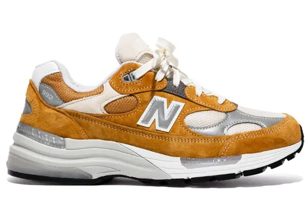 NEW BALANCE 992 Packer Lace Up Sneakers - Yellow/cream