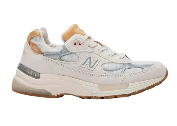 NEW BALANCE 992 Miusa Sneakers