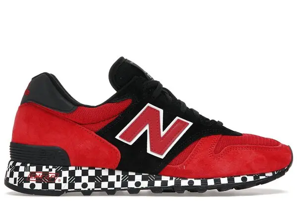 NEW BALANCE 1300 Harajuku Sneakers - Red/black