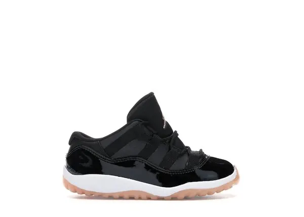 JORDAN 11 Retro Low Sneakers