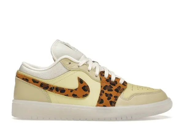 JORDAN 1 Low Snkrs Day Sneakers - White/yellow/clear