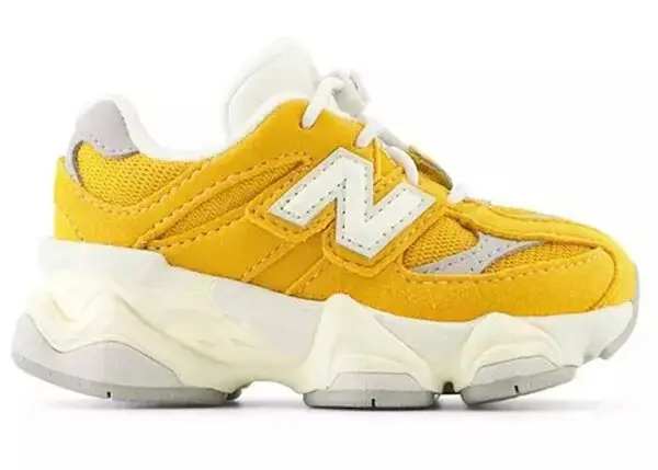 NEW BALANCE 9060 Sneakers