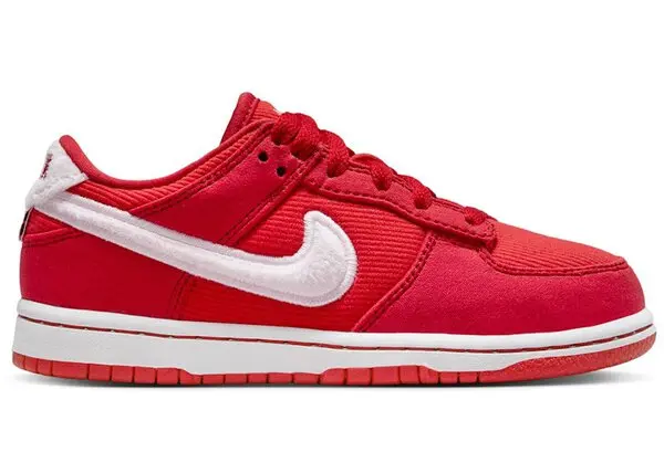 Nike Dunk Low Valentine's Day