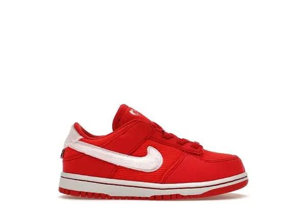 Nike Dunk Low Valentine's Day Sneakers