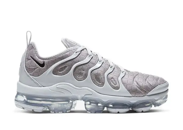 Nike Air Vapormax Plus Sneakers