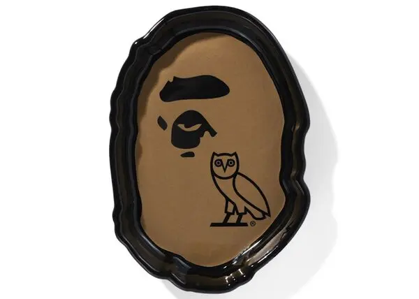 A BATHING APE X Ovo Ape Head Cigar Ashtray - Black Gold