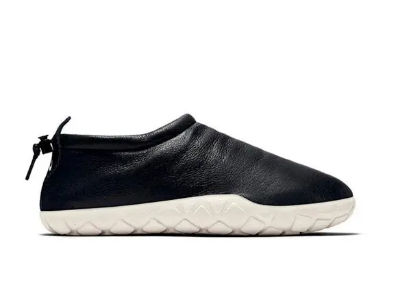 Nike Air Moc Bomber - Black/sail