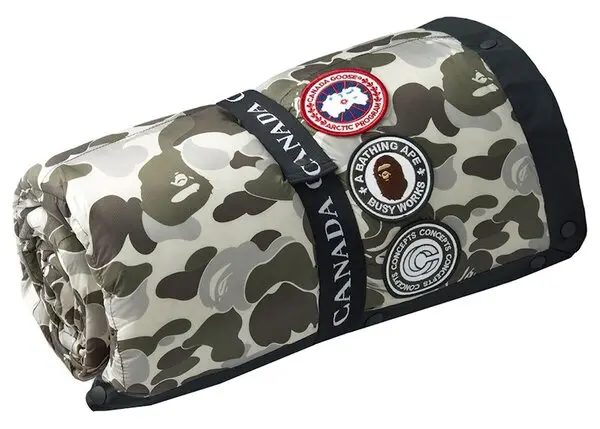 A BATHING APE X Canada Goose X Concepts Abc Camo Down Blanket - Gray