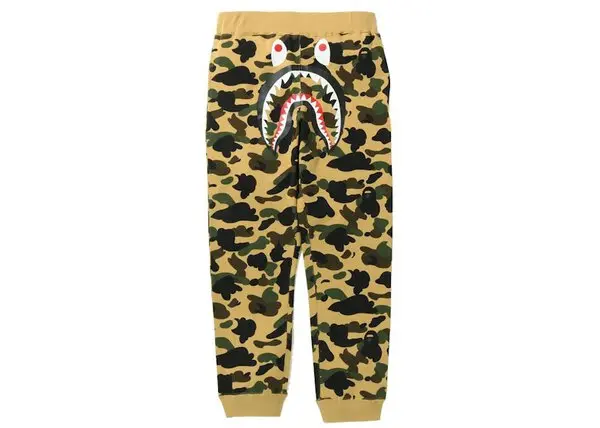 A BATHING APE 1st Camo Shark Slim Sweat Pants - Yellow